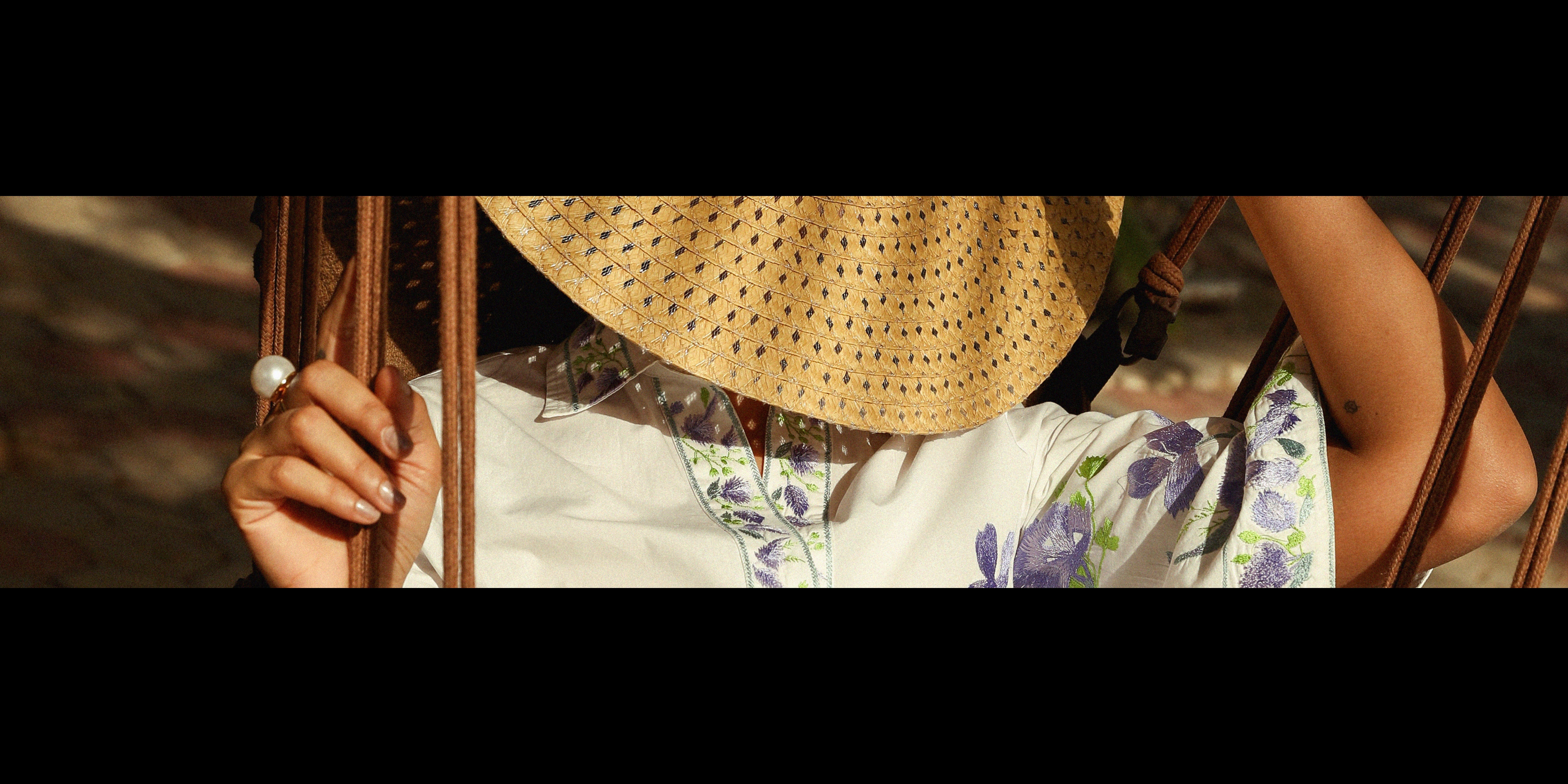 Sunsets & Palms – Kay Kay